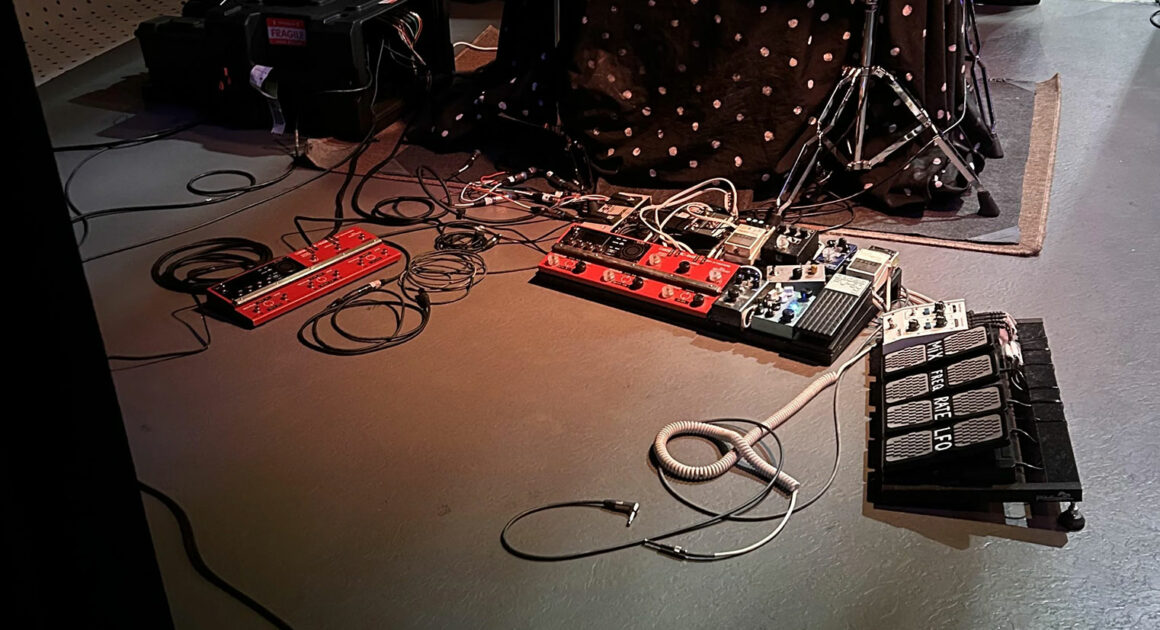 Presentation and analysis of the Angine de Poitrine pedalboard